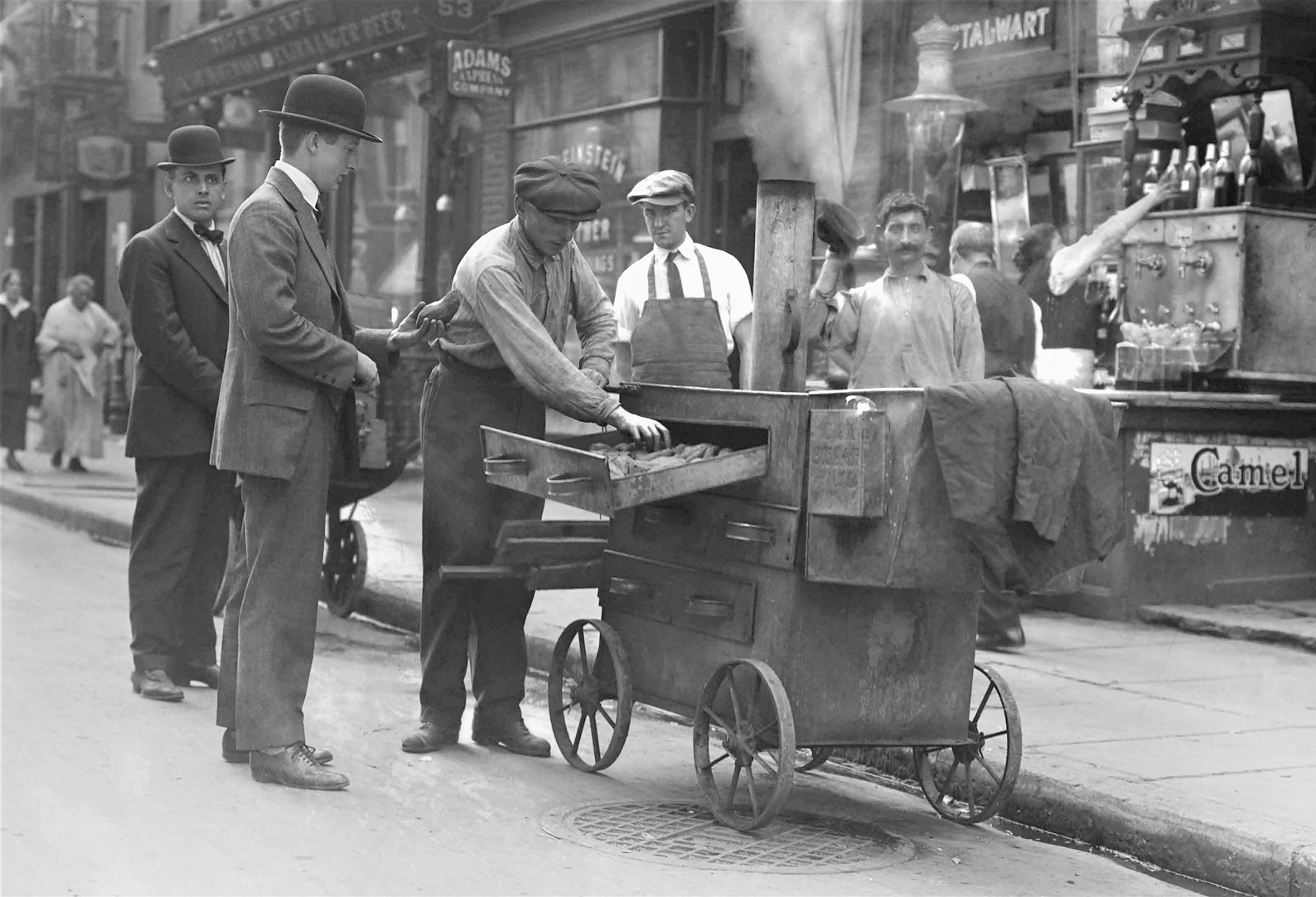 Friet, patat, frites en de rol van bruikbare burgervrouwen - ubelski